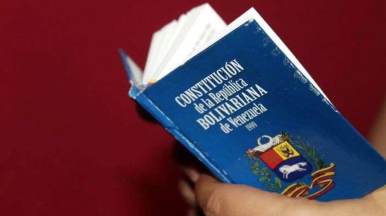 ¿Qué cambios hay que hacer en la Constitución de Venezuela? - La Revista CR